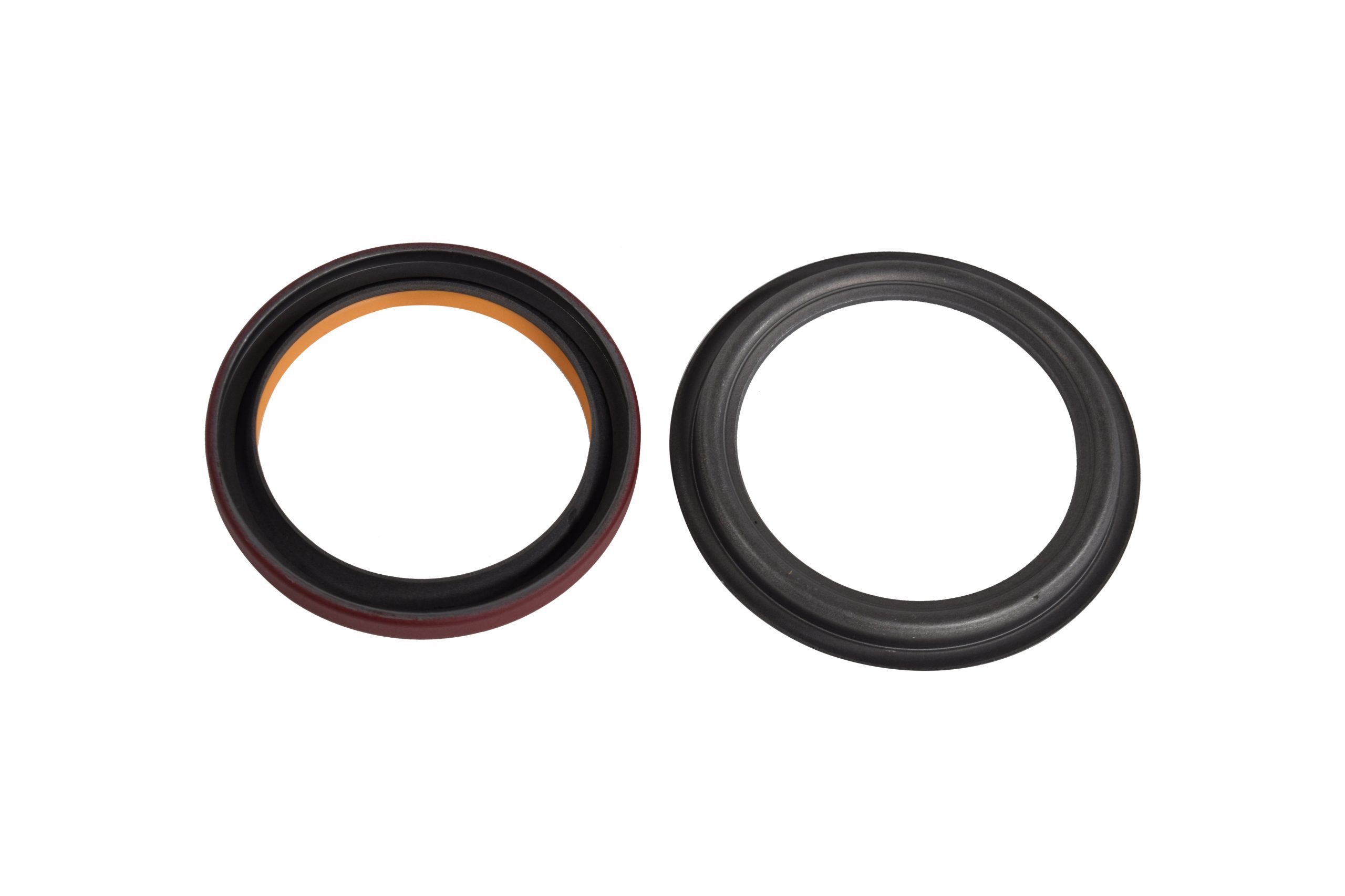 136105| Cummins ISB 5.9L Front Crankshaft Seal Kit, New (3900709)