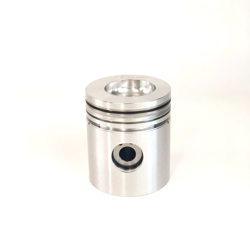 RE23163 | John Deere Piston, 4270/6404D W/Pin